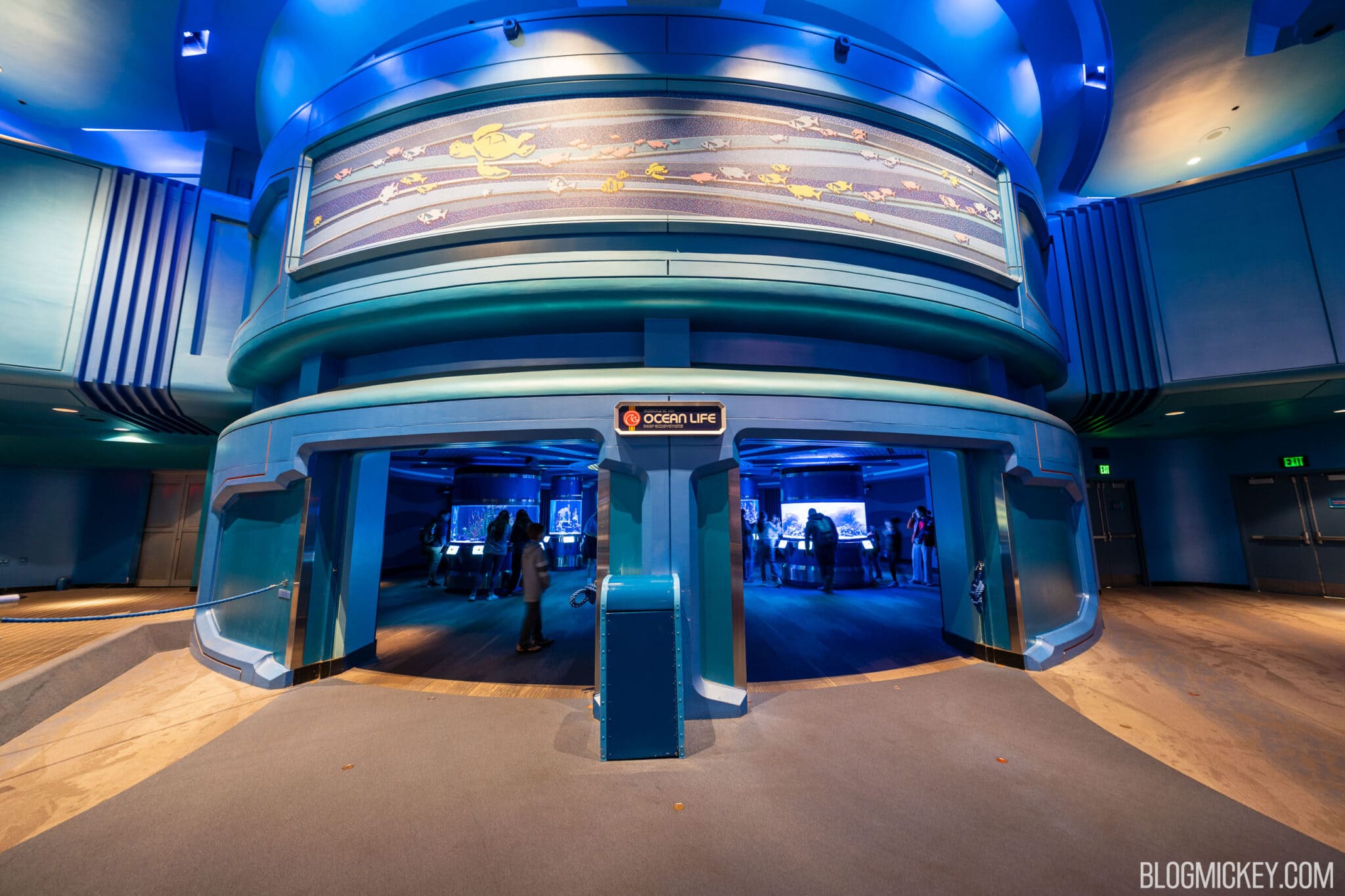 Undersea Exhibits Celebrate the 2023 Holiday Season at The Seas ...
