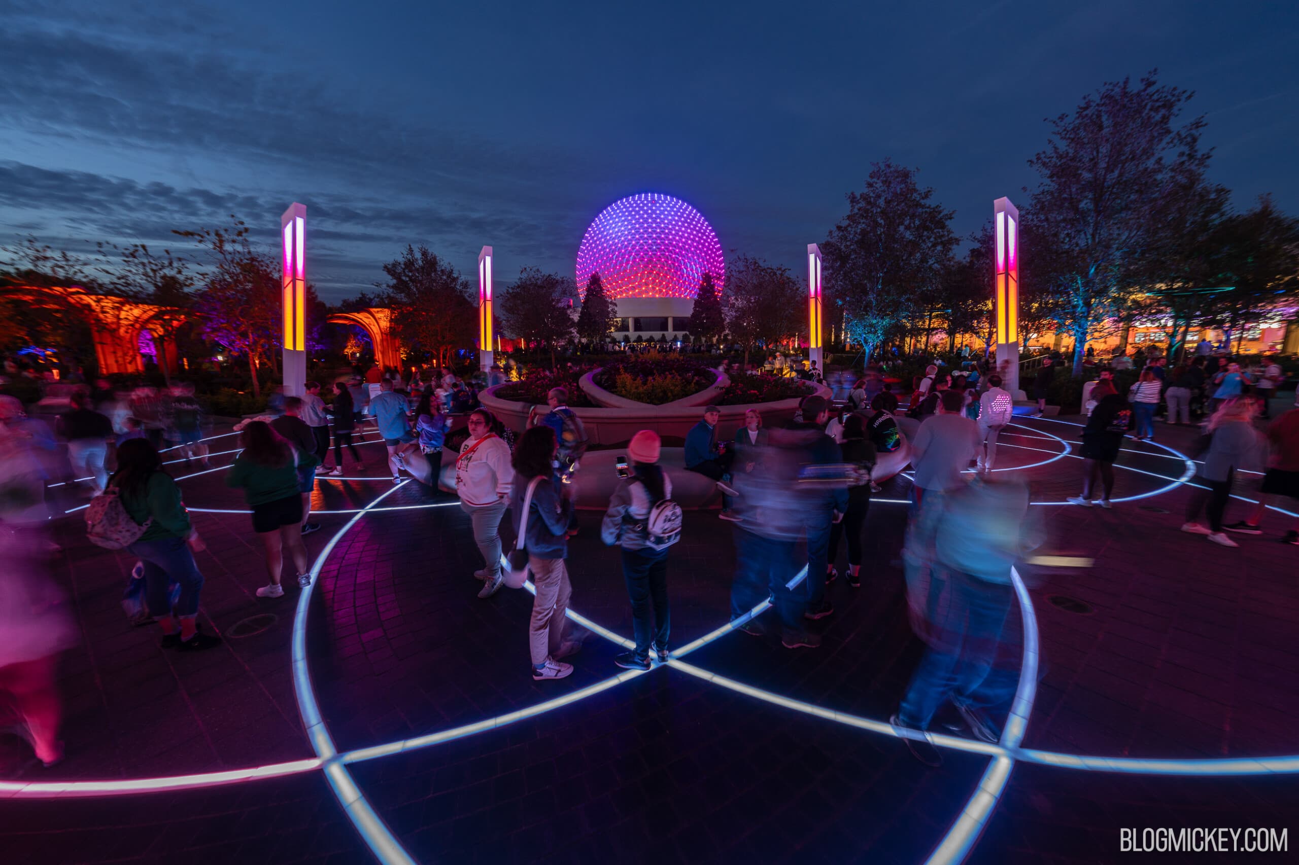 VIDEO: EPCOT Anthem Spaceship Earth Light Show with World Celebration ...