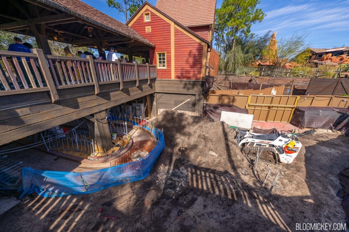 New Temporary Entrance to Frontierland Train Station Now in Use at ...