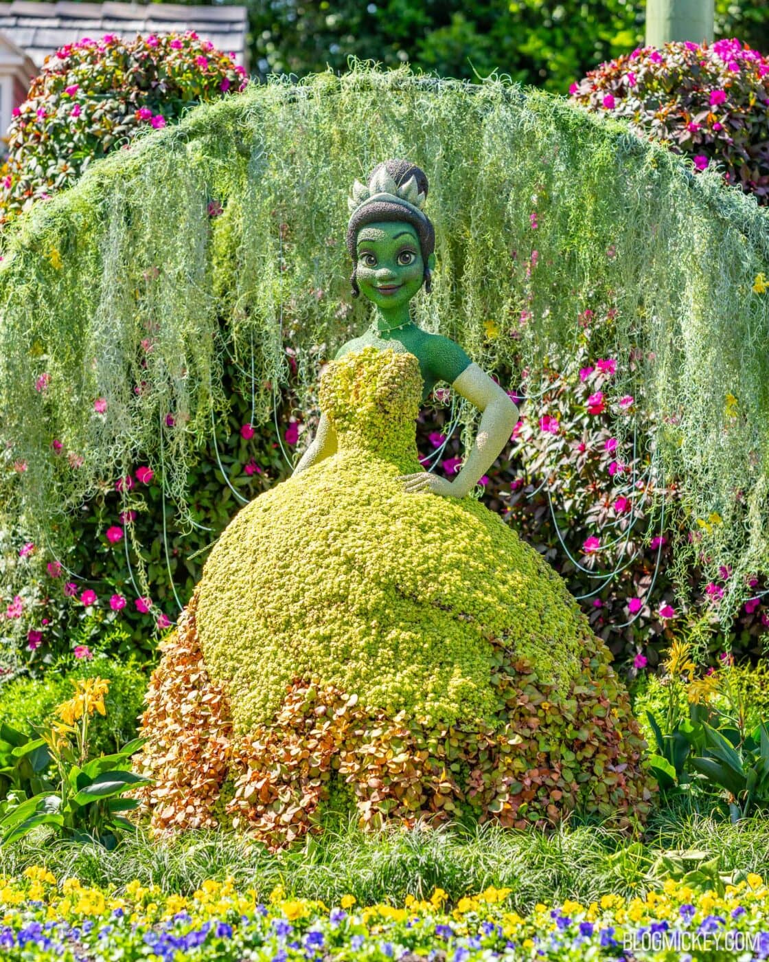 Tiana Topiary Returns to The American Adventure for 2024 EPCOT Flower ...