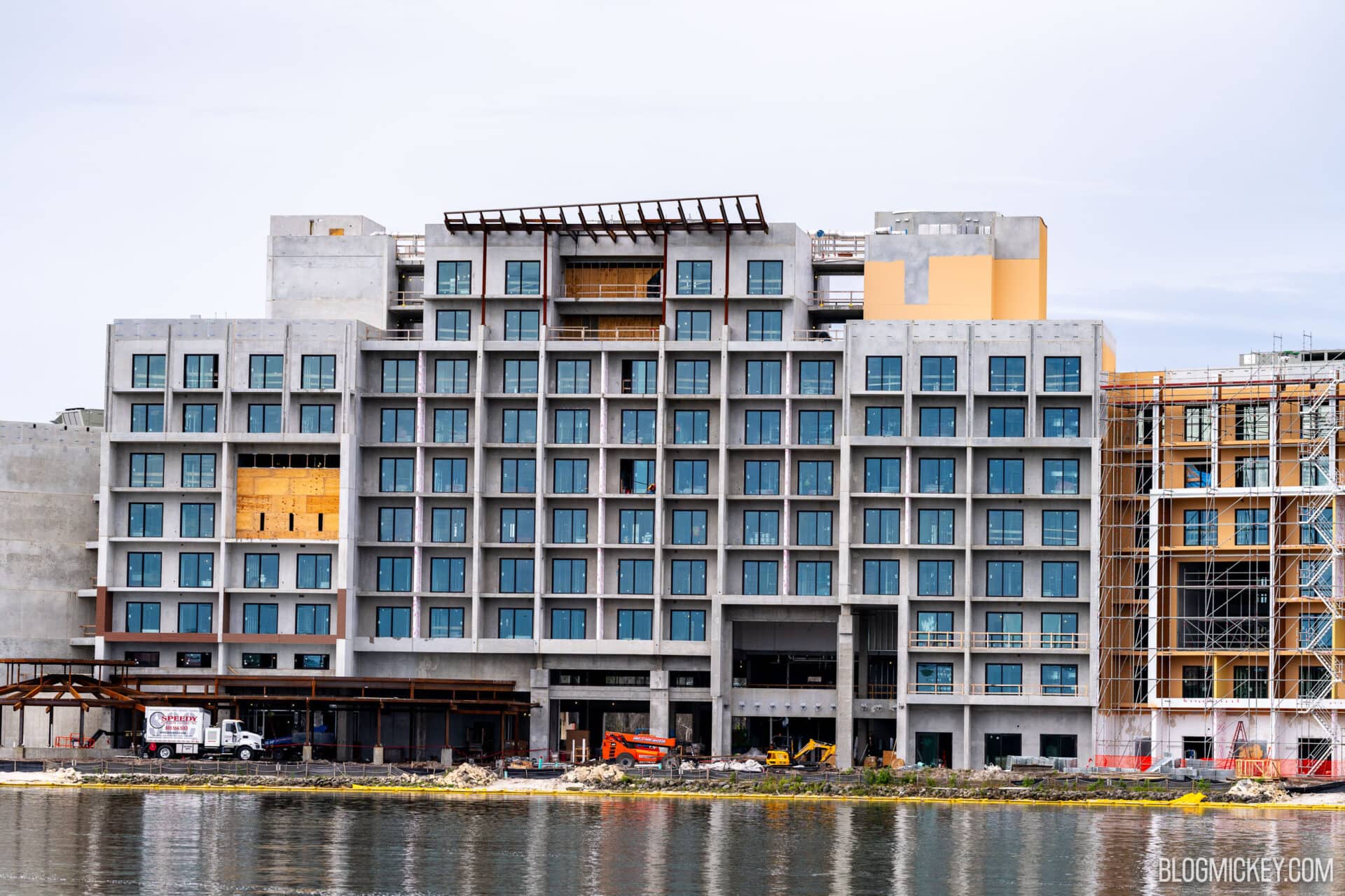 Polynesian Village DVC Tower Update: Painting & Pool Progress