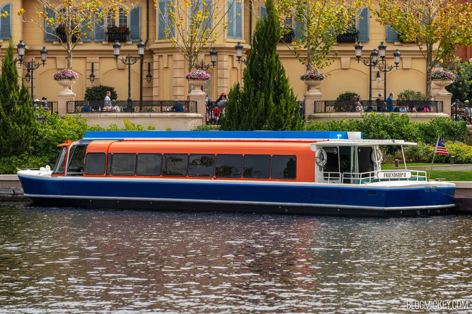 FriendShip II Debuts New Paint Scheme at Walt Disney World
