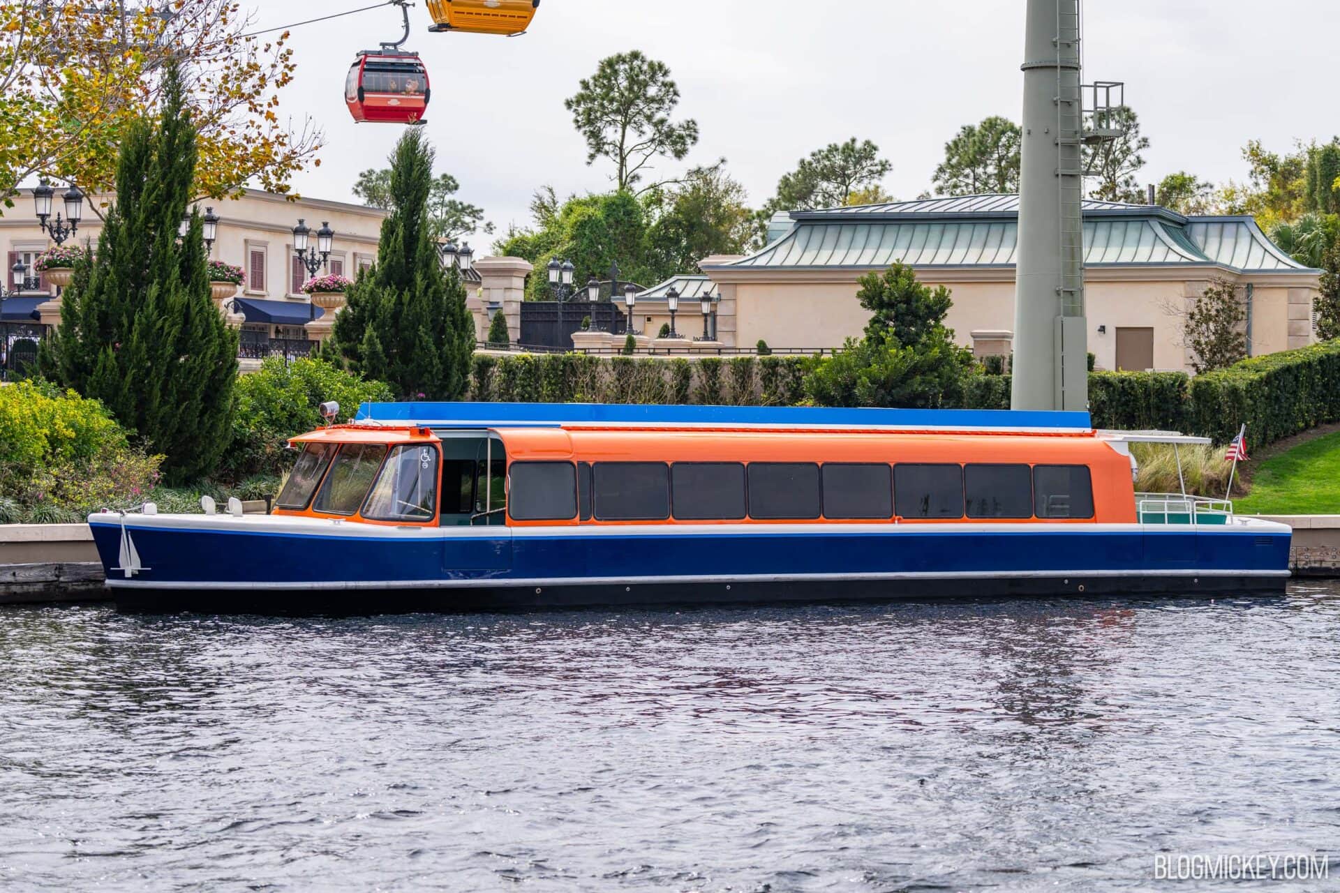 FriendShip II Debuts New Paint Scheme at Walt Disney World