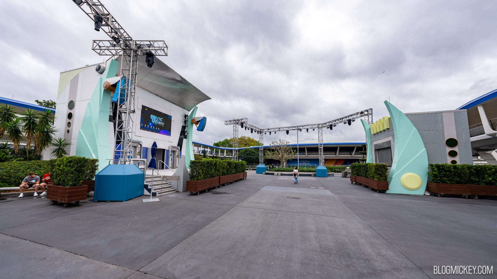 Galactic Gateway Rockettower Plaza Stage Repainting Expands at Magic ...
