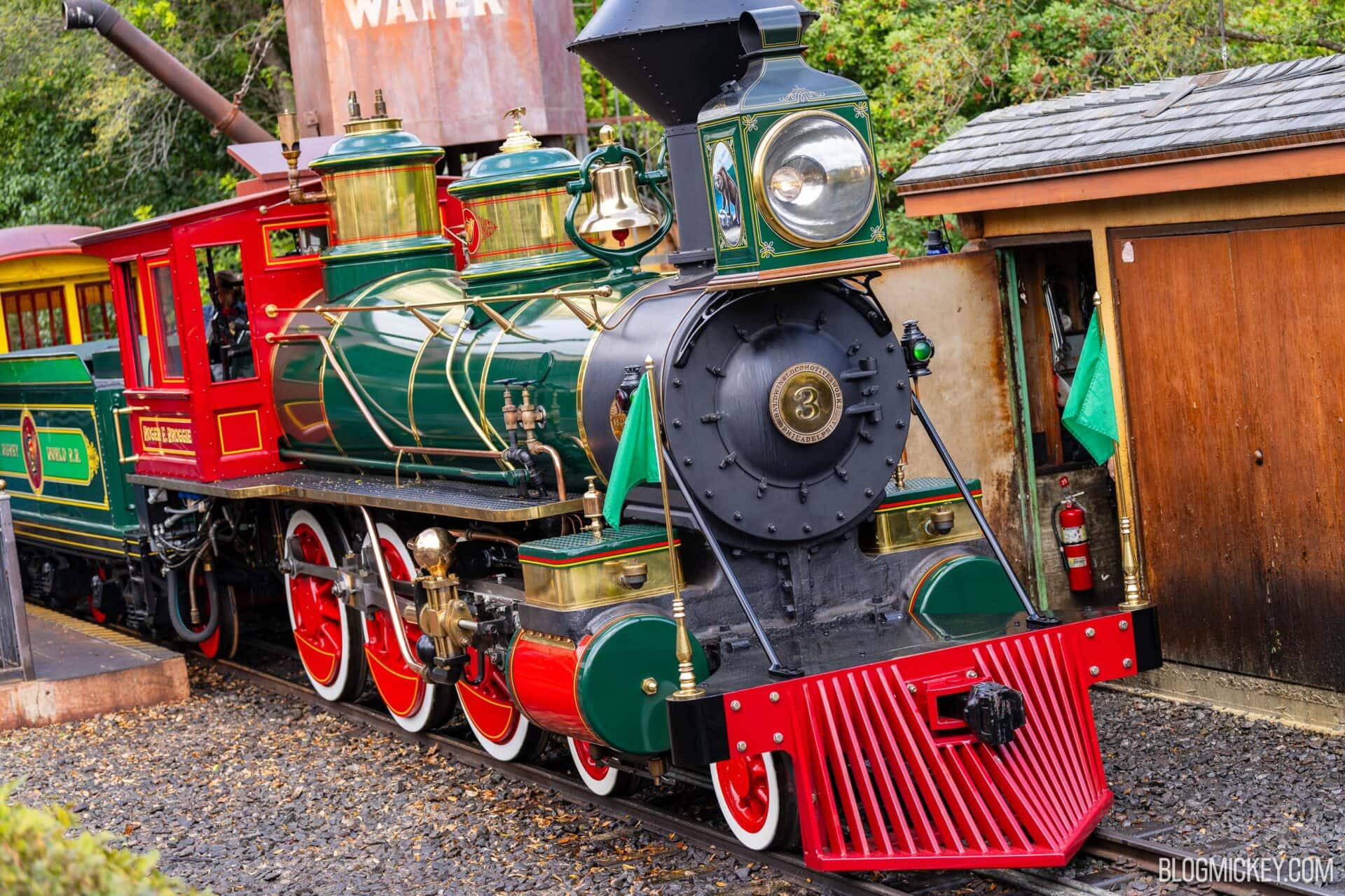 Roger E. Broggie Locomotive Returns to Service at Magic Kingdom After ...