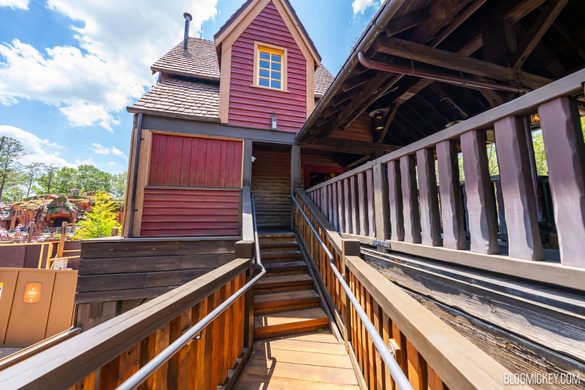 Rebuilt Frontierland Railroad Station Entrance Opens, All-New Entrance ...