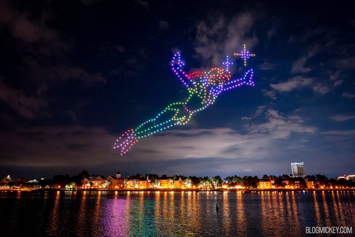 Disney Dreams That Soar Drone Show Review: Is It Worth a Visit to ...