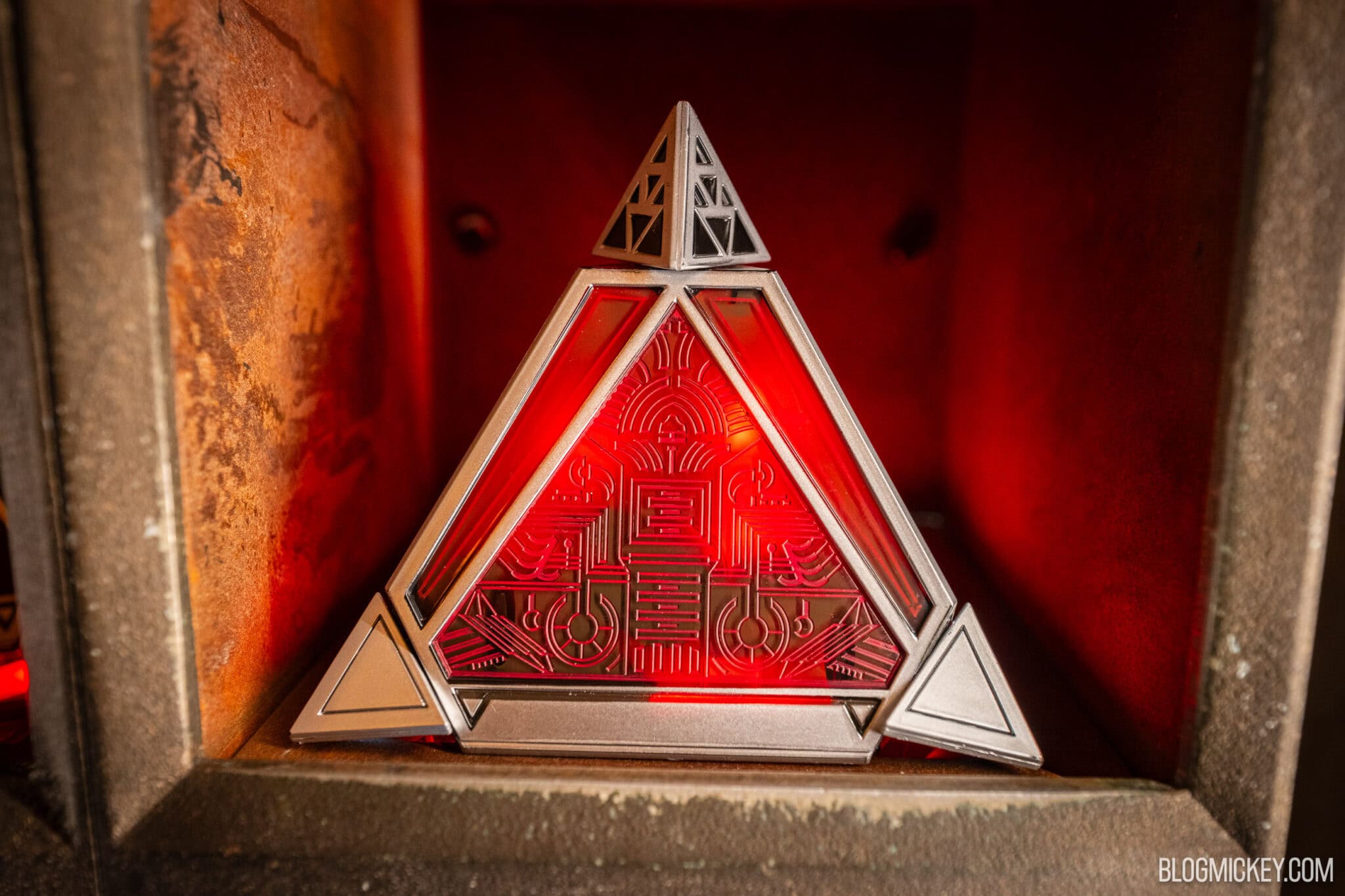 New Jedi & Sith Holocrons, Series 2 Kyber Crystals Now Available at Dok ...