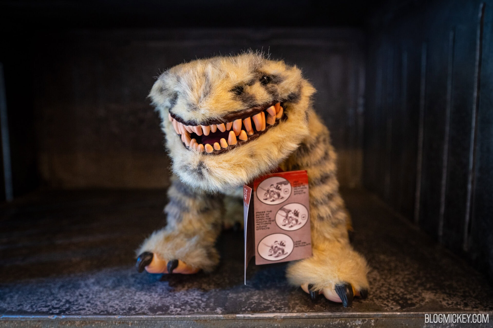 New Merchandise Arrives at Creature Stall & Toydarian Toymaker for Star ...