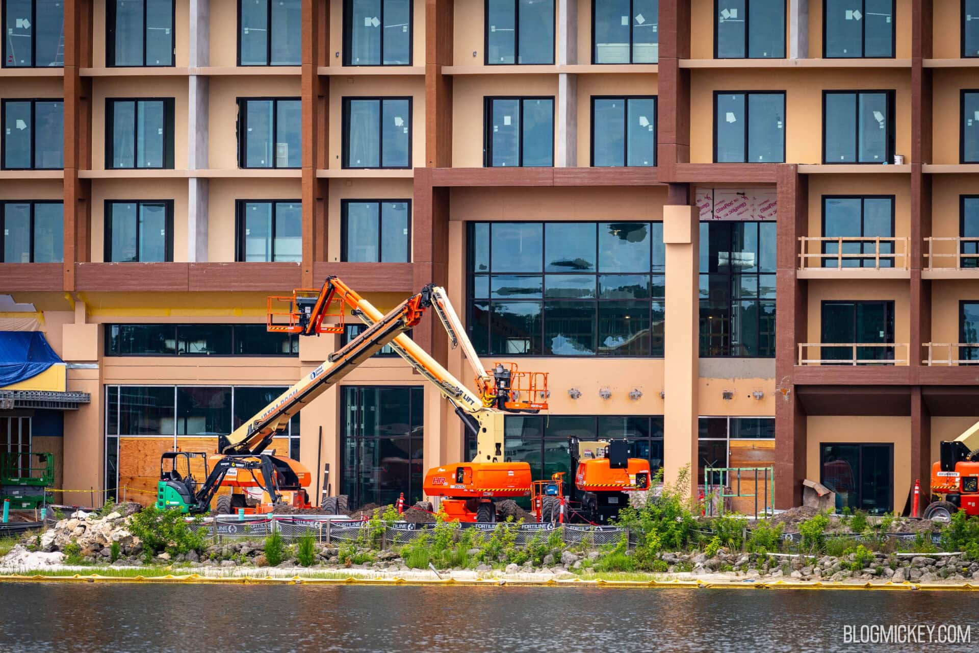 Polynesian Village DVC Island Tower Milestone Update: Balconies & Hardscape
