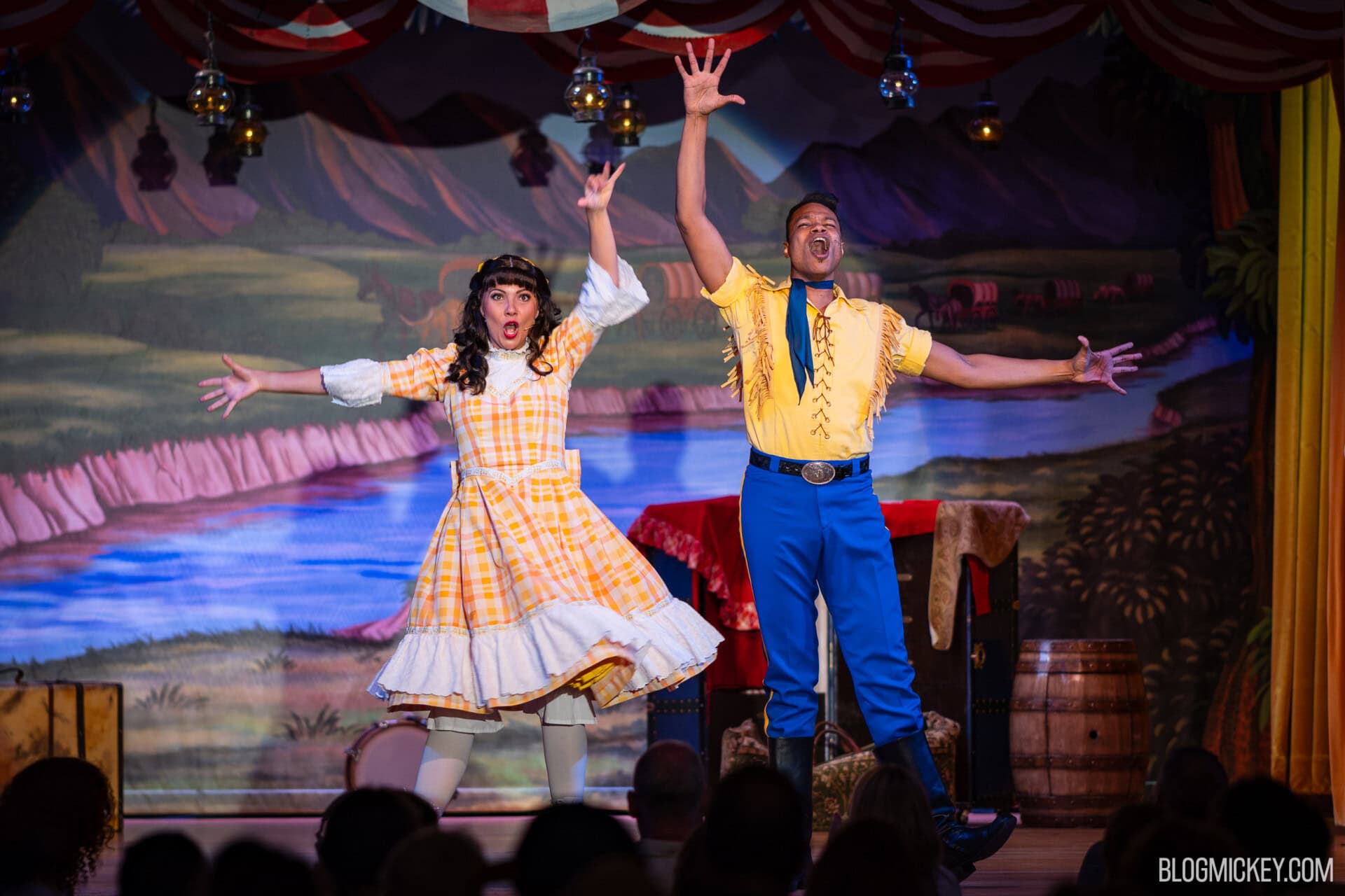 PHOTOS, VIDEO: Hoop-Dee-Doo Musical Revue Original Cast Reunite to ...