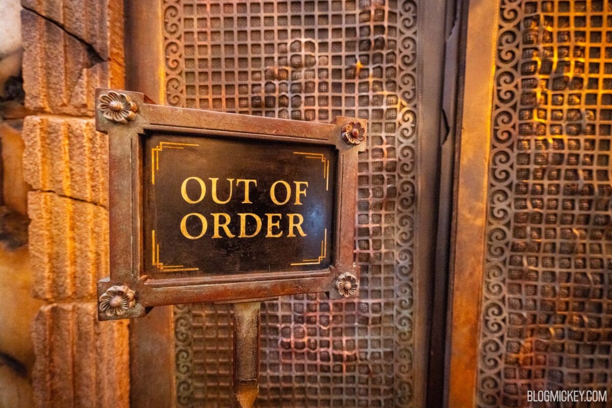 Lightning Scorch Marks & Mood Lighting Restored for Tower of Terror's ...